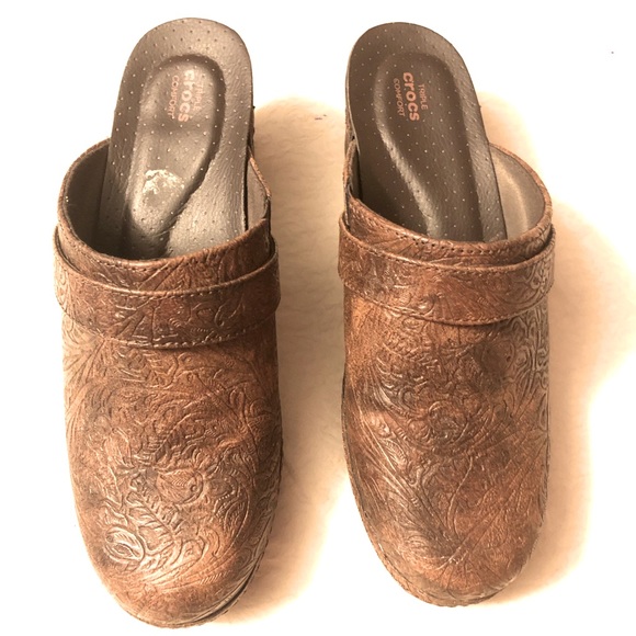 CROCS | Shoes | Crocs Sarah Tooled Clog Brown Triple Comfort Clog ...